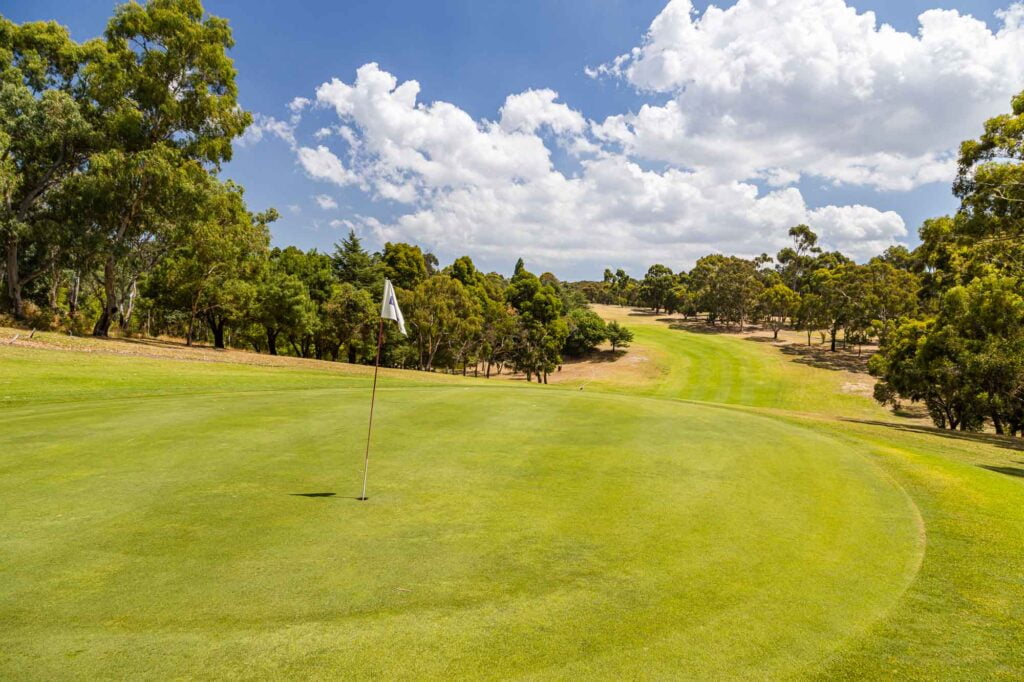 Hole 1 - Highercombe Golf & Country Club